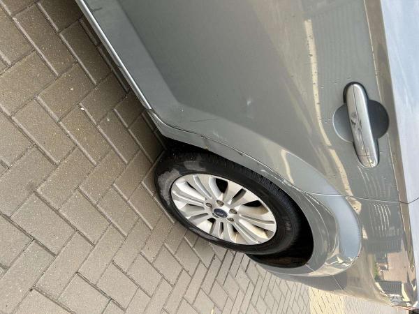 Ford Mondeo 2008 in Vilnius, with an engine capacity of 1.60 L and mileage of 246 thousand km for 1100 €, photo 9 on AUTOMOTO.COM.LV