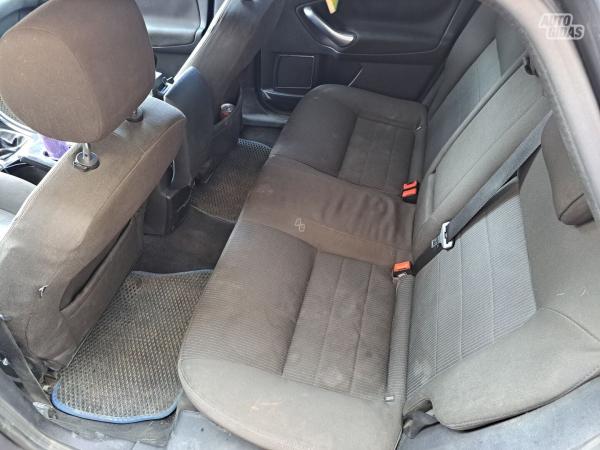 Ford Mondeo 2009 in Vilnius, with an engine capacity of 1.80 L and mileage of 339 thousand km for 1000 €, photo 6 on AUTOMOTO.COM.LV