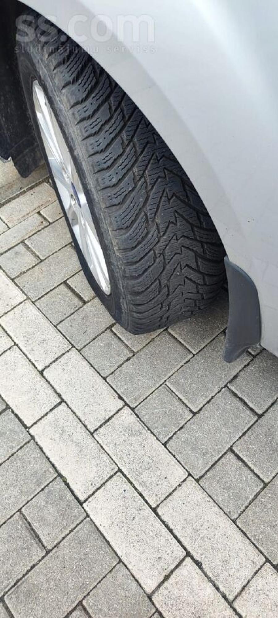 Ford Mondeo 2012 Rīga, ar dzinēja tilpumu 2.00 L un nobraukumu 188 tūkst. km par 4700 €, foto 11 vietnē AUTOMOTO.COM.LV