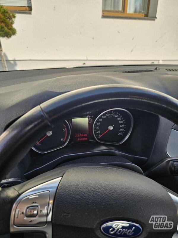 Ford Mondeo 2014 in Trakai, with an engine capacity of 2.00 L and mileage of 226 thousand km for 1800 €, photo 5 on AUTOMOTO.COM.LV