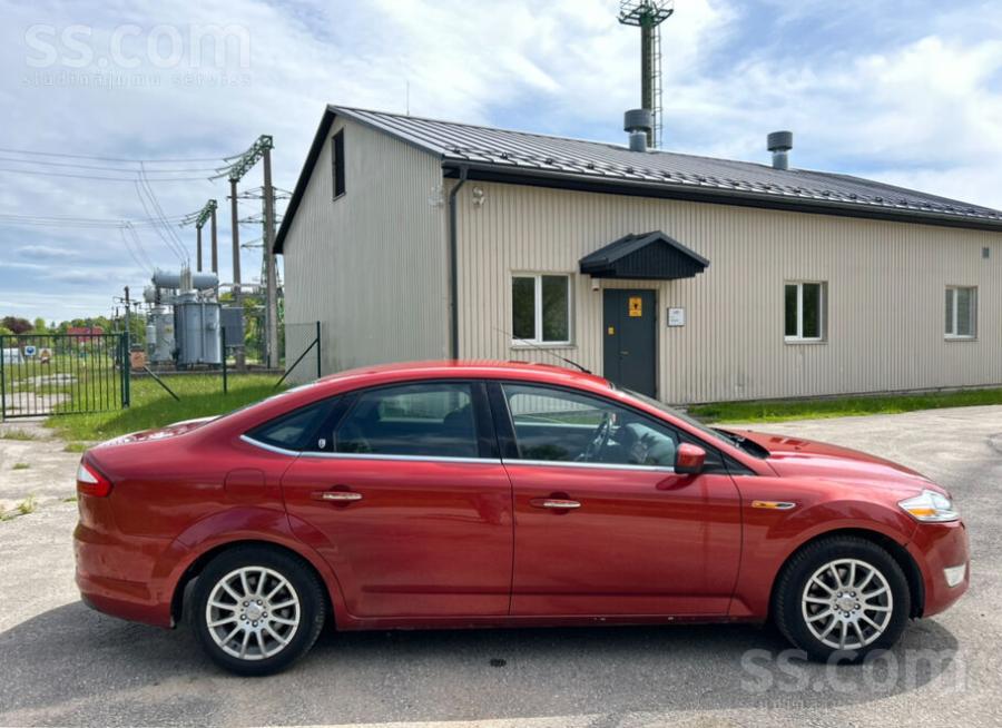 Orange Ford Mondeo 2007 in Ogre, with an engine capacity of 2.00 L and mileage of 228 thousand km for 1200 €, photo 2 on AUTOMOTO.COM.LV