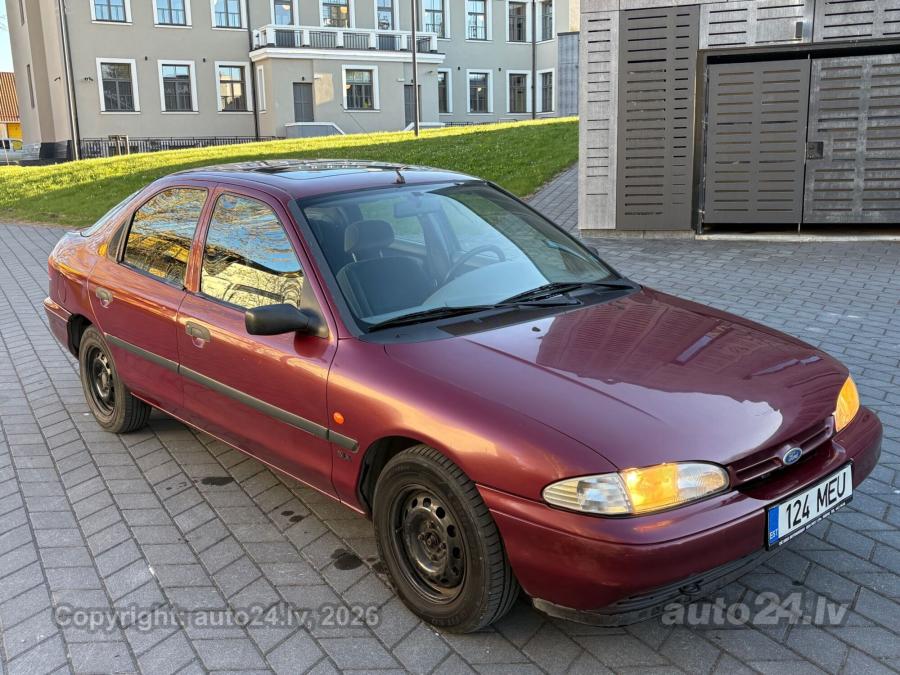 Sarkans Ford Mondeo 1994 Rapla, ar dzinēja tilpumu 1.80 L un nobraukumu 201 tūkst. km par 1200 €, foto 5 vietnē AUTOMOTO.COM.LV
