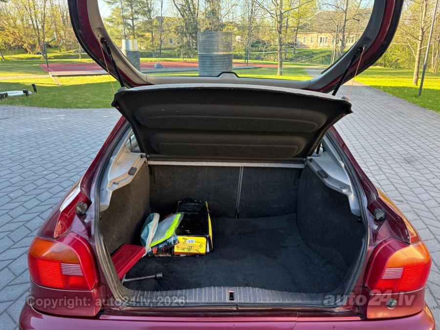 Sarkans Ford Mondeo 1994 Rapla, ar dzinēja tilpumu 1.80 L un nobraukumu 201 tūkst. km par 1200 €, foto 9 vietnē AUTOMOTO.COM.LV