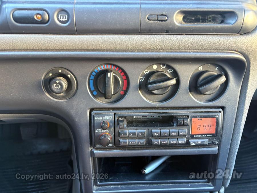 Sarkans Ford Mondeo 1994 Rapla, ar dzinēja tilpumu 1.80 L un nobraukumu 201 tūkst. km par 1200 €, foto 19 vietnē AUTOMOTO.COM.LV
