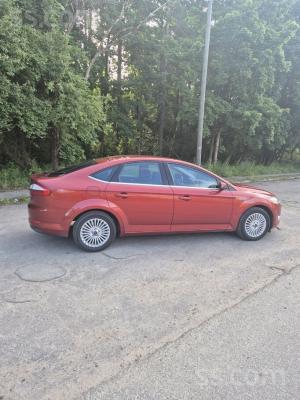 Red Ford Mondeo 2008 in Riga, with an engine capacity of 2.00 L and mileage of 258 thousand km for 3200 €, photo 5 on AUTOMOTO.COM.LV