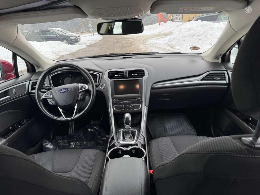 Sarkans Ford Mondeo 2015 Utena, ar dzinēja tilpumu 1.50 L un nobraukumu 126 tūkst. km par 6850 €, foto 9 vietnē AUTOMOTO.COM.LV