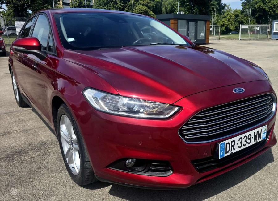 Sarkans Ford Mondeo 2015 Marijampole, ar dzinēja tilpumu 1.56 L un nobraukumu 201 tūkst. km par 6350 €, foto 1 vietnē AUTOMOTO.COM.LV