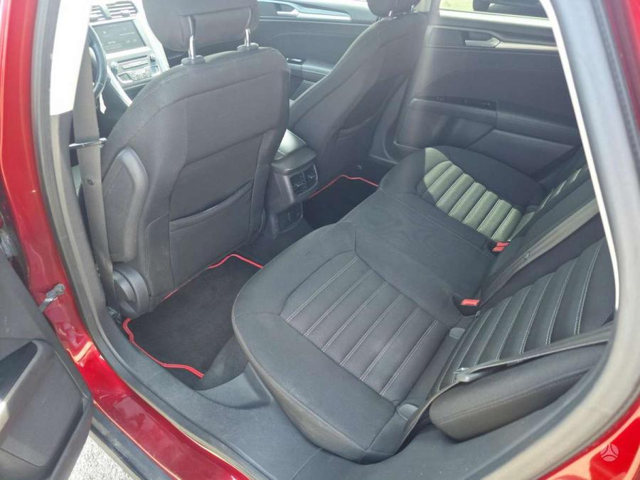 Sarkans Ford Mondeo 2015 Marijampole, ar dzinēja tilpumu 1.56 L un nobraukumu 201 tūkst. km par 6350 €, foto 10 vietnē AUTOMOTO.COM.LV