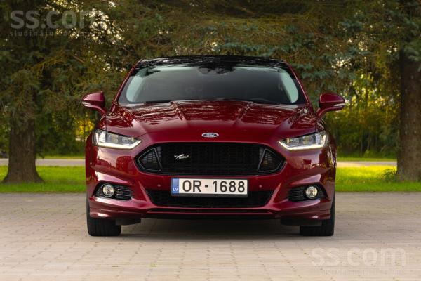 Ford Mondeo 2015 Jelgava vietnÄ Sarkans Ford Mondeo 2015 Jelgava, ar dzinÄja tilpumu 2.00 L un nobraukumu 150 tÅ«kst. km par 8500 ā¬, foto 3 vietnÄ AUTOMOTO.COM.LV