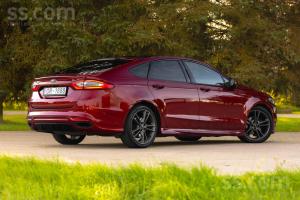 Sarkans Ford Mondeo 2015 Jelgava, ar dzinēja tilpumu 2.00 L un nobraukumu 150 tūkst. km par 8500 €, foto 7 vietnē AUTOMOTO.COM.LV