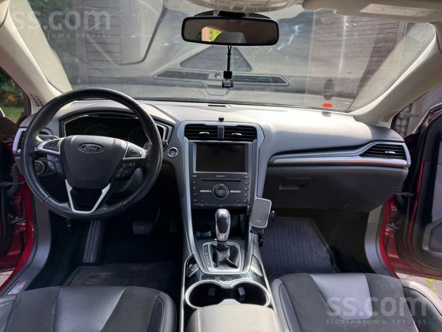 Red Ford Mondeo 2016 in Riga, with an engine capacity of 2.00 L and mileage of 212 thousand km for 7500 €, photo 4 on AUTOMOTO.COM.LV