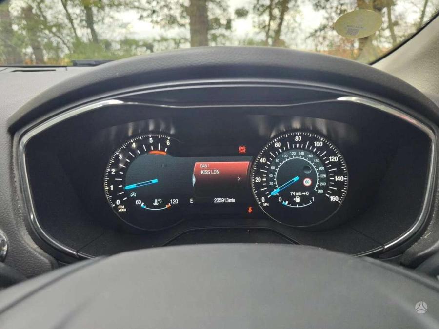 Sarkans Ford Mondeo 2016 Šauļi, ar dzinēja tilpumu 2.00 L un nobraukumu 200 tūkst. km par 2595 €, foto 10 vietnē AUTOMOTO.COM.LV
