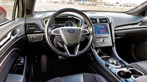 Sarkans Ford Mondeo 2020 Viļņa, ar dzinēja tilpumu 2.00 L un nobraukumu 43 tūkst. km par 22900 €, foto 17 vietnē AUTOMOTO.COM.LV