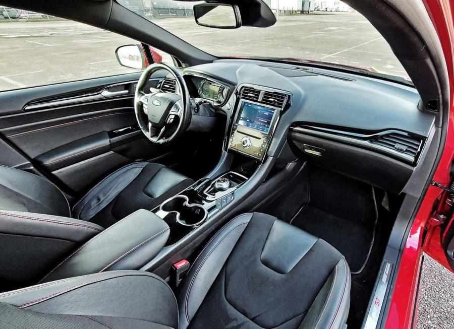 Sarkans Ford Mondeo 2020 Viļņa, ar dzinēja tilpumu 2.00 L un nobraukumu 43 tūkst. km par 22900 €, foto 21 vietnē AUTOMOTO.COM.LV