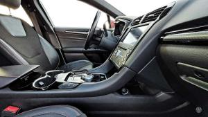 Sarkans Ford Mondeo 2020 Viļņa, ar dzinēja tilpumu 2.00 L un nobraukumu 43 tūkst. km par 22900 €, foto 23 vietnē AUTOMOTO.COM.LV