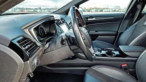 Sarkans Ford Mondeo 2020 Viļņa, ar dzinēja tilpumu 2.00 L un nobraukumu 43 tūkst. km par 22900 €, foto 24 vietnē AUTOMOTO.COM.LV
