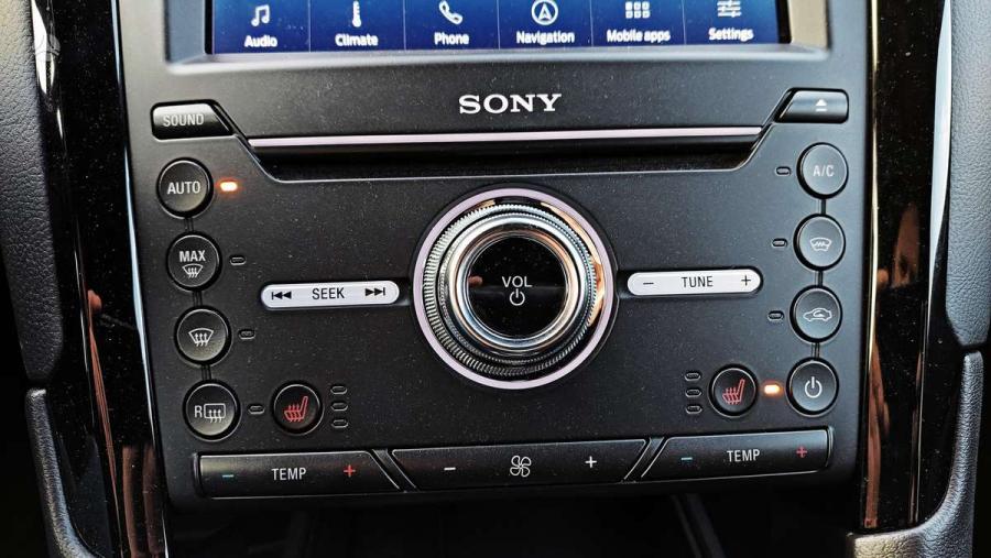 Sarkans Ford Mondeo 2020 Viļņa, ar dzinēja tilpumu 2.00 L un nobraukumu 43 tūkst. km par 22900 €, foto 25 vietnē AUTOMOTO.COM.LV