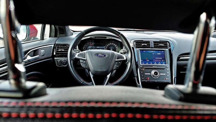 Sarkans Ford Mondeo 2020 Viļņa, ar dzinēja tilpumu 2.00 L un nobraukumu 43 tūkst. km par 22900 €, foto 39 vietnē AUTOMOTO.COM.LV