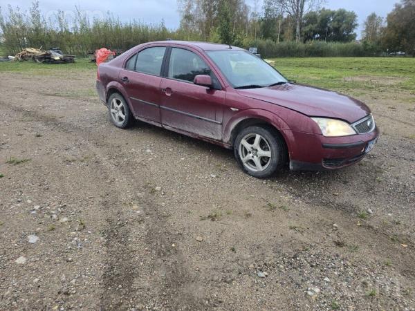 Red Ford Mondeo 2004 in Ventspils, with an engine capacity of 2.00 L and mileage of 244 thousand km for 480 €, photo 1 on AUTOMOTO.COM.LV