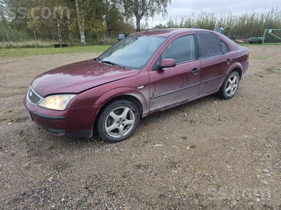 Red Ford Mondeo 2004 in Ventspils, with an engine capacity of 2.00 L and mileage of 244 thousand km for 480 €, photo 5 on AUTOMOTO.COM.LV