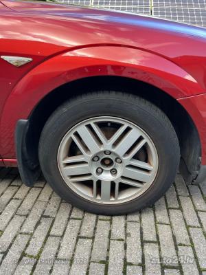Sarkans Ford Mondeo 2006 Tallina, ar dzinēja tilpumu 1.80 L un nobraukumu 215 tūkst. km par 1500 €, foto 8 vietnē AUTOMOTO.COM.LV