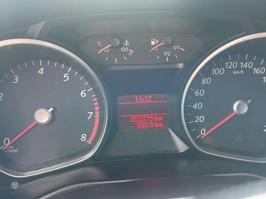 Sarkans Ford Mondeo 2008 Viļņa, ar dzinēja tilpumu 2.00 L un nobraukumu 261 tūkst. km par 2500 €, foto 10 vietnē AUTOMOTO.COM.LV