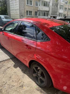 Sarkans Ford Mondeo 2008 Viļņa, ar dzinēja tilpumu 2.00 L un nobraukumu 261 tūkst. km par 2500 €, foto 14 vietnē AUTOMOTO.COM.LV