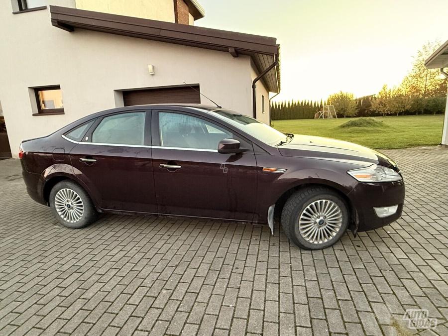 Sarkans Ford Mondeo 2009 Šauļi, ar dzinēja tilpumu 2.20 L un nobraukumu 202 tūkst. km par 2700 €, foto 4 vietnē AUTOMOTO.COM.LV