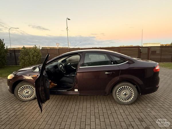 Sarkans Ford Mondeo 2009 Šauļi, ar dzinēja tilpumu 2.20 L un nobraukumu 202 tūkst. km par 2700 €, foto 7 vietnē AUTOMOTO.COM.LV
