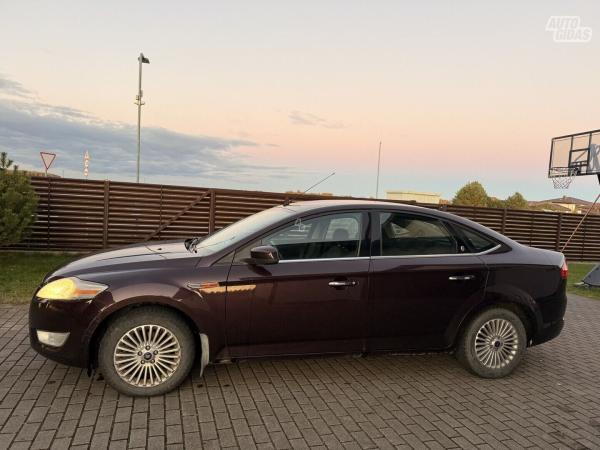 Sarkans Ford Mondeo 2009 Šauļi, ar dzinēja tilpumu 2.20 L un nobraukumu 202 tūkst. km par 2700 €, foto 10 vietnē AUTOMOTO.COM.LV