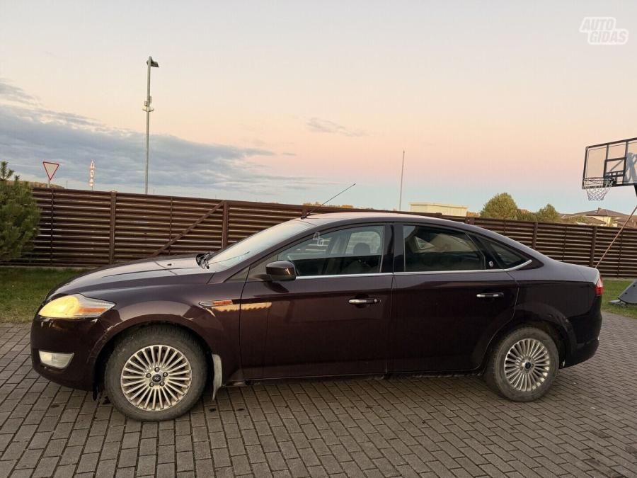 Sarkans Ford Mondeo 2009 Šauļi, ar dzinēja tilpumu 2.20 L un nobraukumu 202 tūkst. km par 2700 €, foto 10 vietnē AUTOMOTO.COM.LV