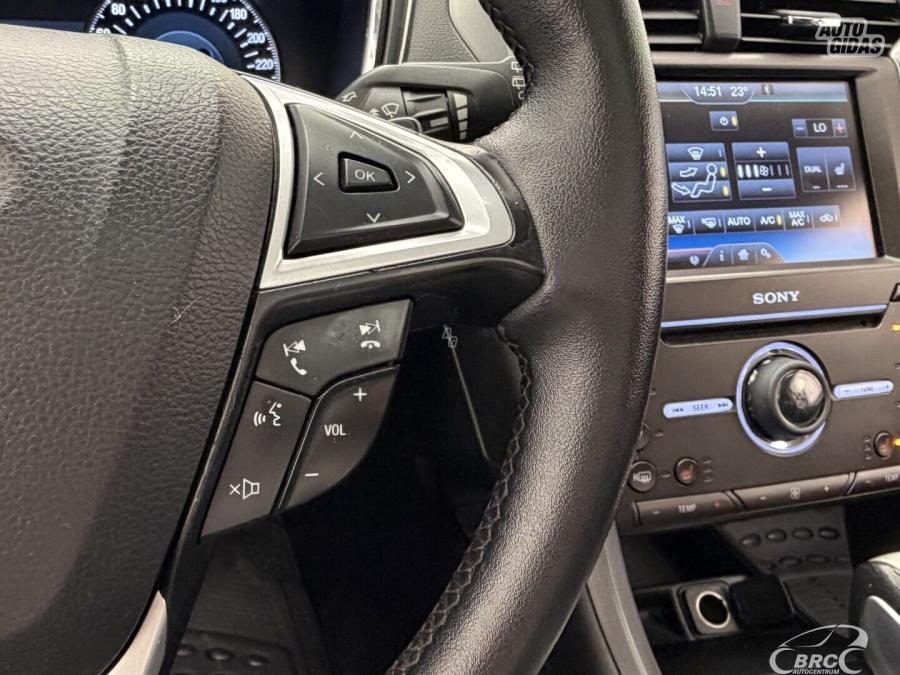 Red Ford Mondeo 2015 in Avizieniai, with an engine capacity of 2.00 L and mileage of 260 thousand km for 9300 €, photo 29 on AUTOMOTO.COM.LV