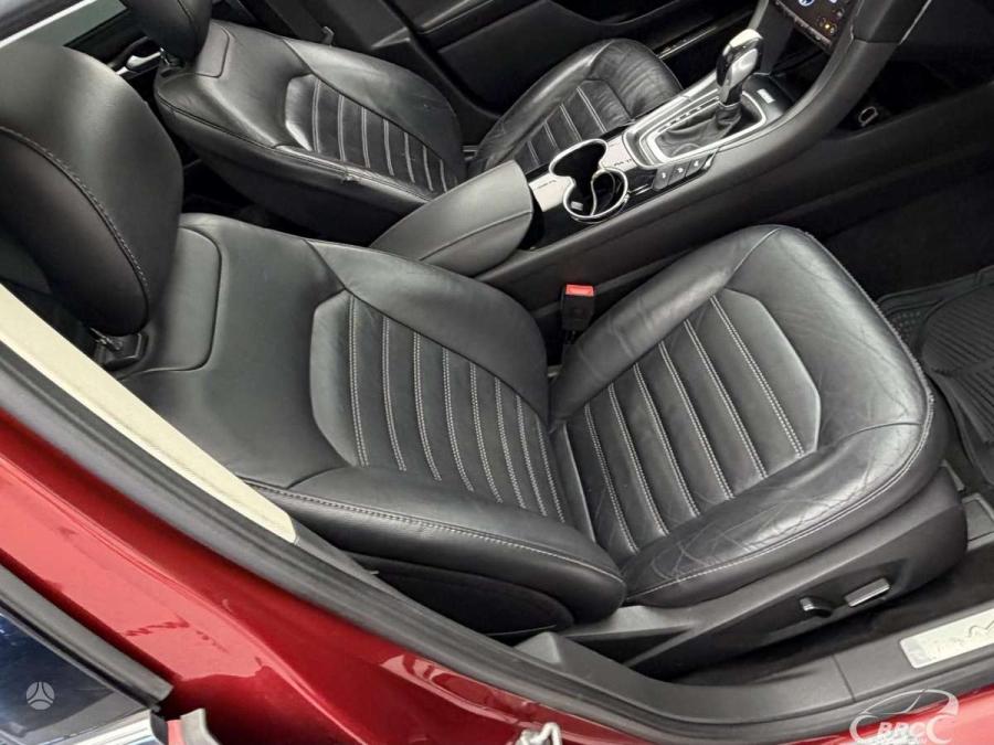 Red Ford Mondeo 2015 in Vilnius, with an engine capacity of 2.00 L and mileage of 260 thousand km for 8800 €, photo 7 on AUTOMOTO.COM.LV
