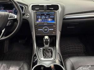 Red Ford Mondeo 2015 in Vilnius, with an engine capacity of 2.00 L and mileage of 260 thousand km for 8800 €, photo 16 on AUTOMOTO.COM.LV