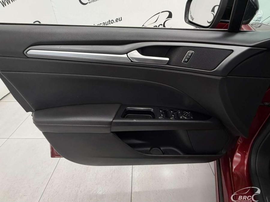 Red Ford Mondeo 2015 in Vilnius, with an engine capacity of 2.00 L and mileage of 260 thousand km for 8800 €, photo 21 on AUTOMOTO.COM.LV