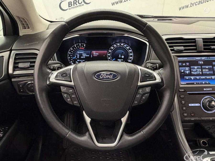 Red Ford Mondeo 2015 in Vilnius, with an engine capacity of 2.00 L and mileage of 260 thousand km for 8800 €, photo 29 on AUTOMOTO.COM.LV
