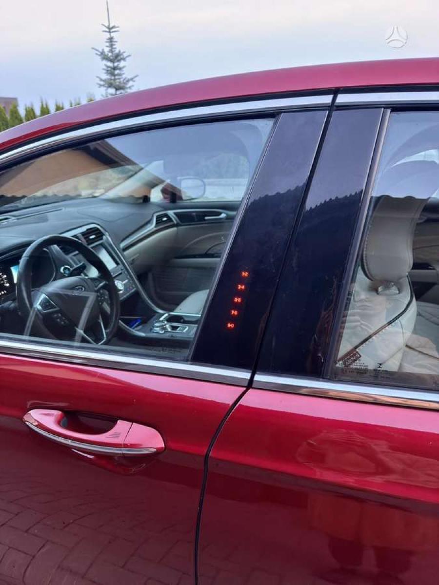 Red Ford Mondeo 2018 in Vilnius, with an engine capacity of 2.00 L and mileage of 63 thousand km for 10200 €, photo 11 on AUTOMOTO.COM.LV