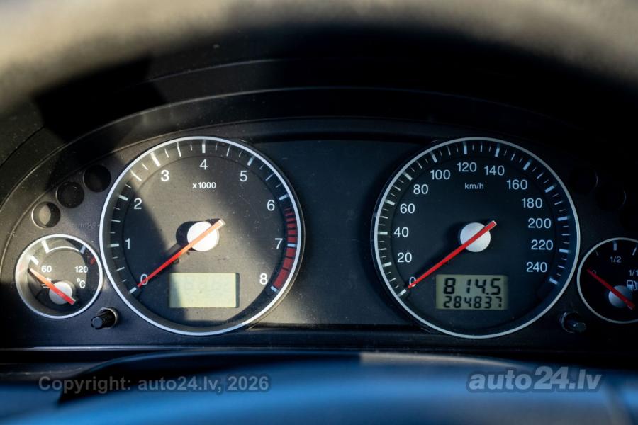 Red Ford Mondeo 2006 in Tallinn, with an engine capacity of 1.80 L and mileage of 285 thousand km for 1400 €, photo 7 on AUTOMOTO.COM.LV