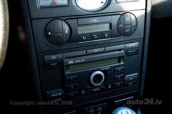 Red Ford Mondeo 2006 in Tallinn, with an engine capacity of 1.80 L and mileage of 285 thousand km for 1400 €, photo 9 on AUTOMOTO.COM.LV