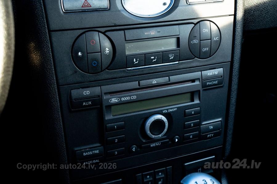 Red Ford Mondeo 2006 in Tallinn, with an engine capacity of 1.80 L and mileage of 285 thousand km for 1400 €, photo 9 on AUTOMOTO.COM.LV