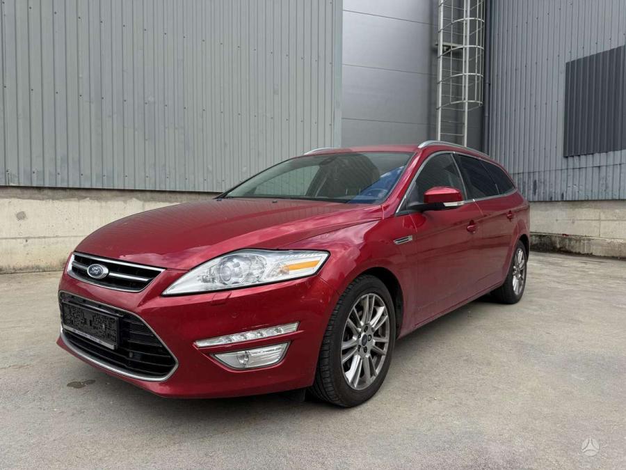 Sarkans Ford Mondeo 2013 Alīta, ar dzinēja tilpumu 2.00 L un nobraukumu 291 tūkst. km par 3950 €, foto 1 vietnē AUTOMOTO.COM.LV
