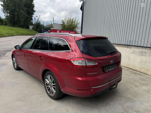 Sarkans Ford Mondeo 2013 Alīta, ar dzinēja tilpumu 2.00 L un nobraukumu 291 tūkst. km par 3950 €, foto 3 vietnē AUTOMOTO.COM.LV