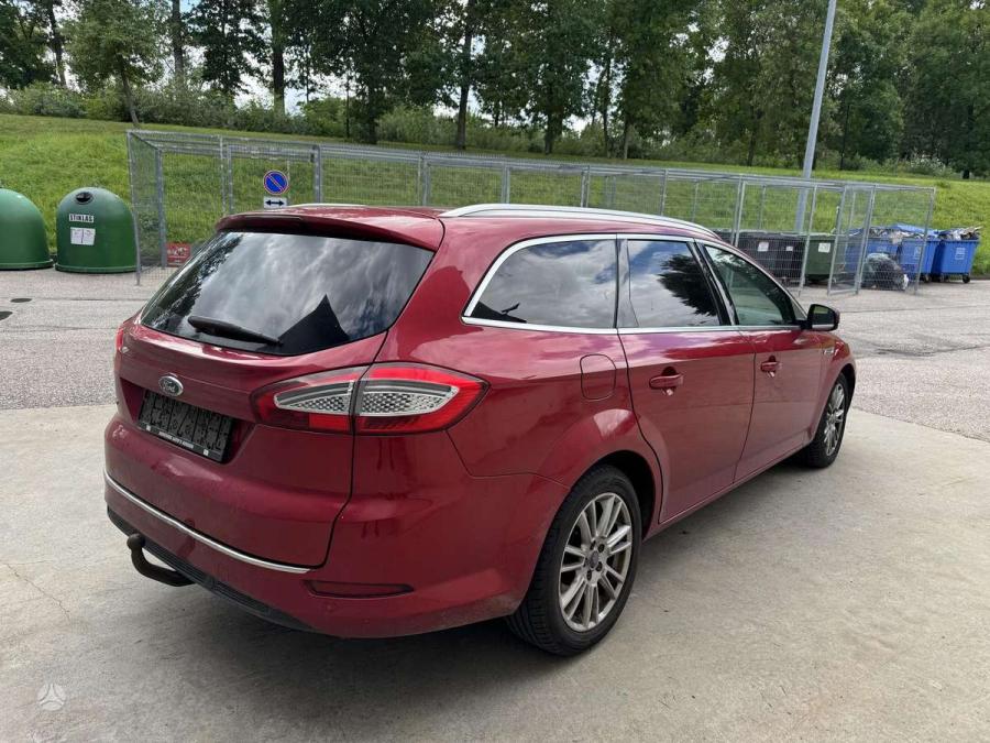 Sarkans Ford Mondeo 2013 Alīta, ar dzinēja tilpumu 2.00 L un nobraukumu 291 tūkst. km par 3950 €, foto 5 vietnē AUTOMOTO.COM.LV