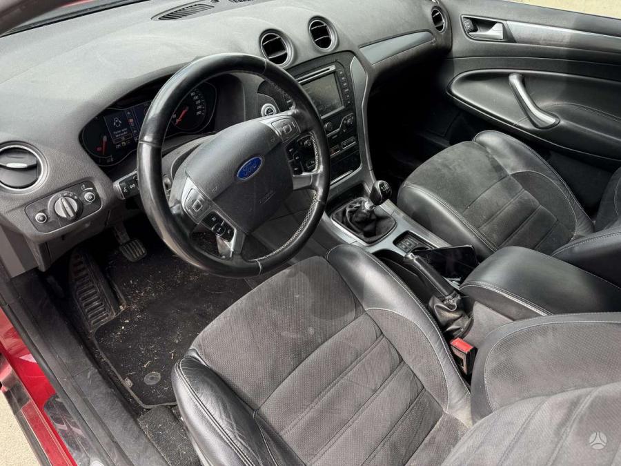 Sarkans Ford Mondeo 2013 Alīta, ar dzinēja tilpumu 2.00 L un nobraukumu 291 tūkst. km par 3950 €, foto 8 vietnē AUTOMOTO.COM.LV
