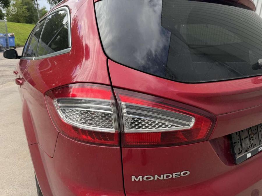 Sarkans Ford Mondeo 2013 Alīta, ar dzinēja tilpumu 2.00 L un nobraukumu 291 tūkst. km par 3950 €, foto 27 vietnē AUTOMOTO.COM.LV