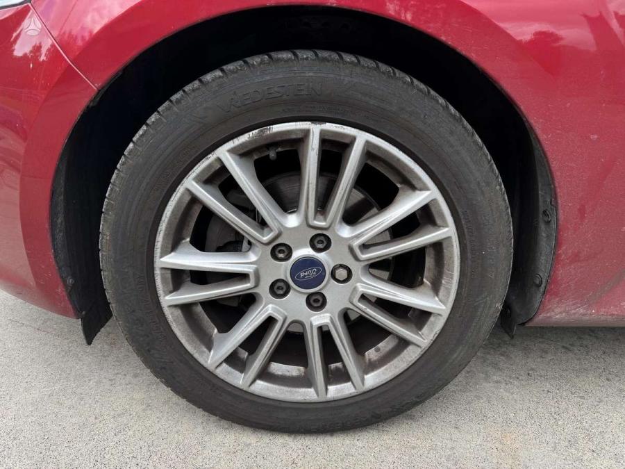 Sarkans Ford Mondeo 2013 Alīta, ar dzinēja tilpumu 2.00 L un nobraukumu 291 tūkst. km par 3950 €, foto 28 vietnē AUTOMOTO.COM.LV