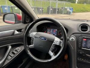 Red Ford Mondeo 2013 in Alytus, with an engine capacity of 2.00 L and mileage of 291 thousand km for 3250 €, photo 12 on AUTOMOTO.COM.LV