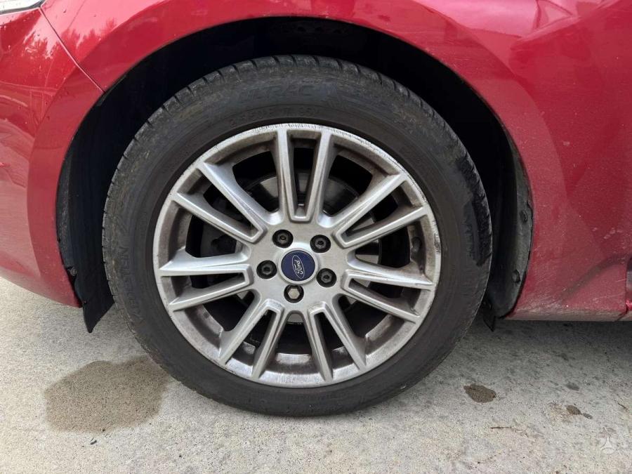Red Ford Mondeo 2013 in Alytus, with an engine capacity of 2.00 L and mileage of 291 thousand km for 3250 €, photo 27 on AUTOMOTO.COM.LV
