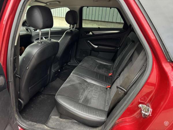Sarkans Ford Mondeo 2013 Alīta, ar dzinēja tilpumu 2.00 L un nobraukumu 291 tūkst. km par 3250 €, foto 11 vietnē AUTOMOTO.COM.LV