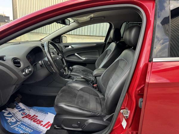 Red Ford Mondeo 2013 in Alytus, with an engine capacity of 2.00 L and mileage of 291 thousand km for 3950 €, photo 7 on AUTOMOTO.COM.LV